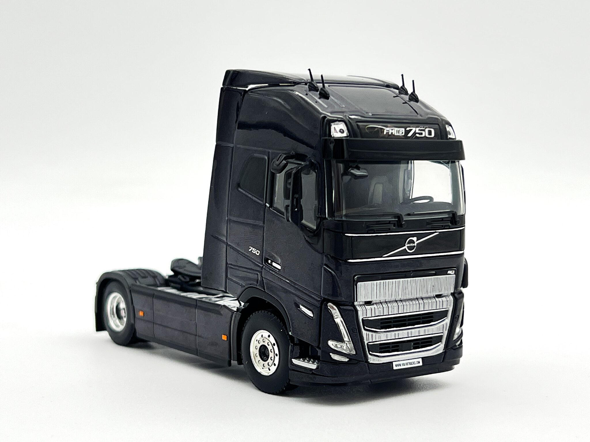 Volvo FH5 globetrotter XL 4x2 WSI Truck Models - Modeltruckland