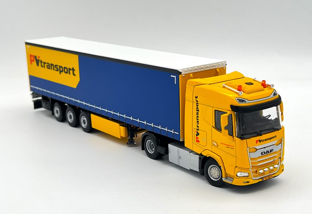 DAF XG 4x2 curtainside trailer PV Transport WSI Truck Models ...