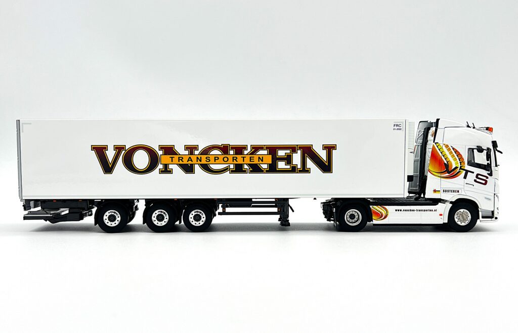 Volvo FH5 globetrotter 4x2 tridec reefer trailer Voncken Transporten BV ...