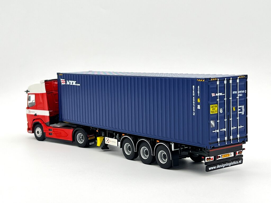 DAF XF SH MY25 with sky lights 4x2 flex container trailer+ 40ft ...