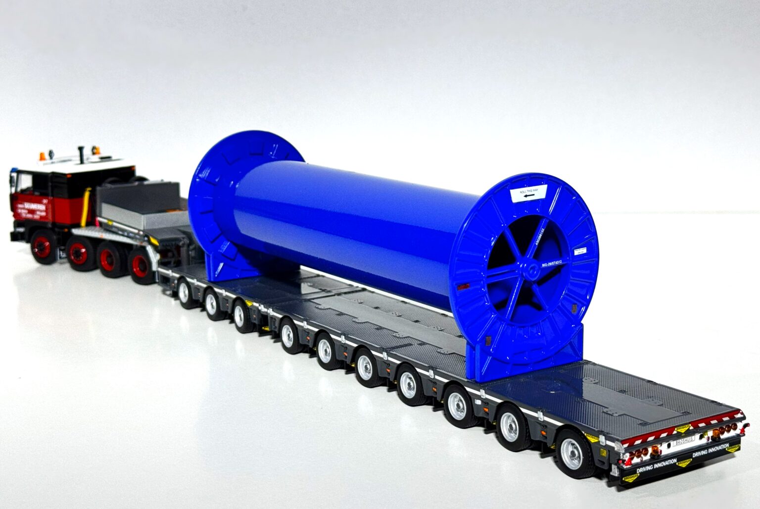 DAF 3600 8x4 + low loader + cable reel Van Seumeren - Mammoet WSI Truck ...